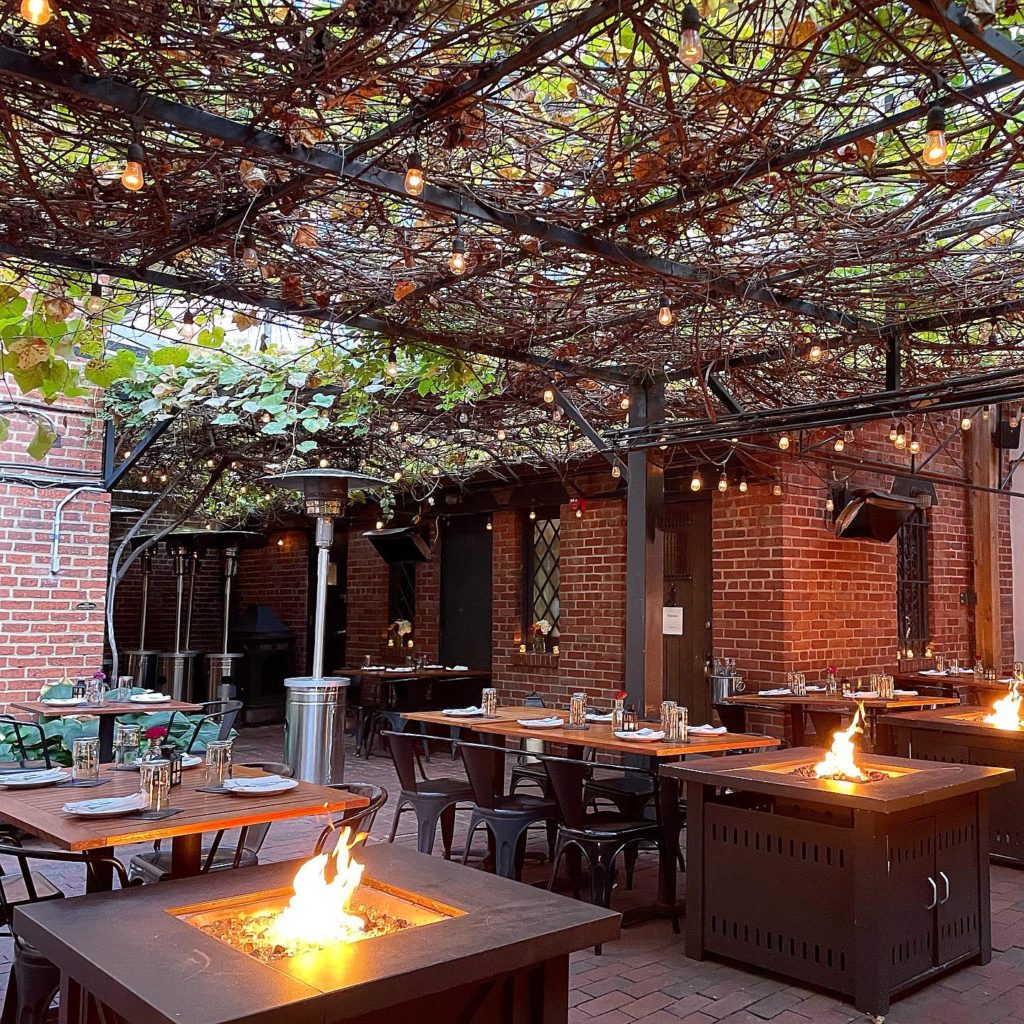 10 Top-Notch Greek Restaurants In DC For A Mediterranean Feast