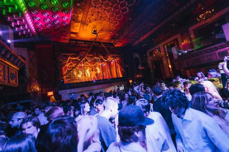 13 Best Night Clubs In D.C. To Party And Dance All Night Long