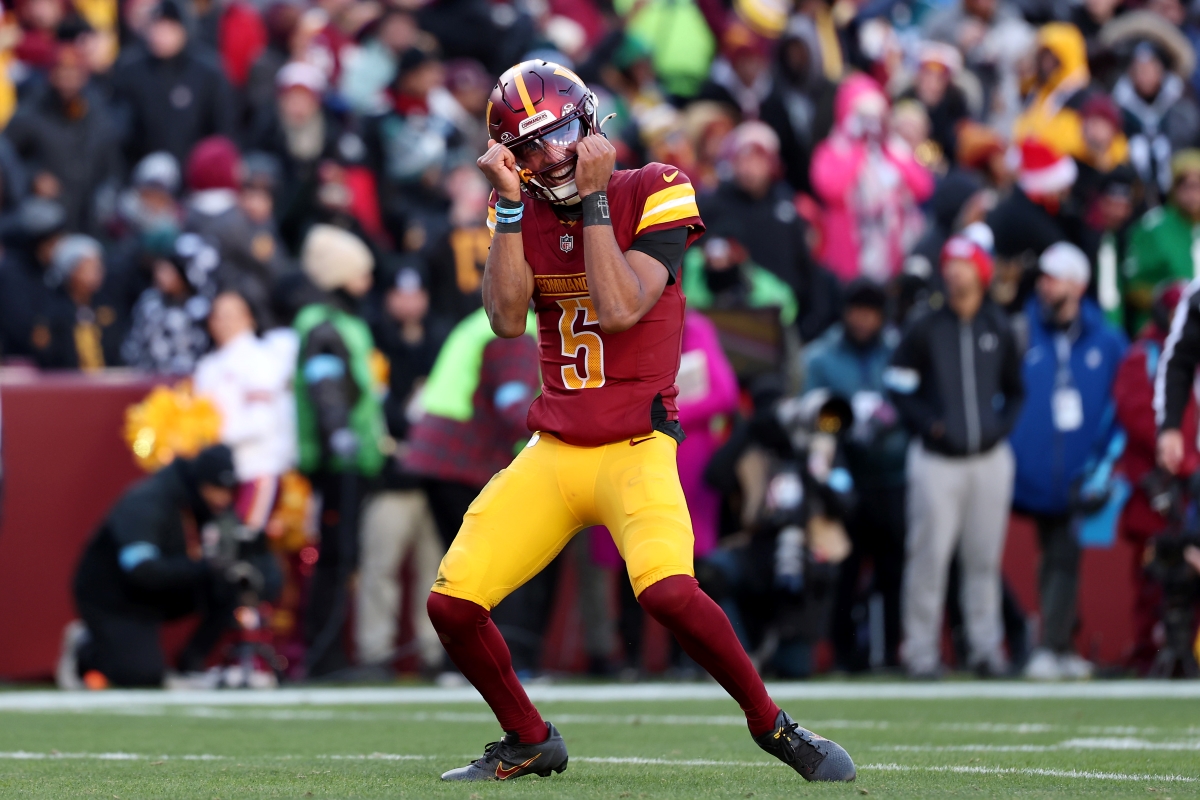 Commanders' Jayden Daniels Wins Offensive Rookie Of The Year