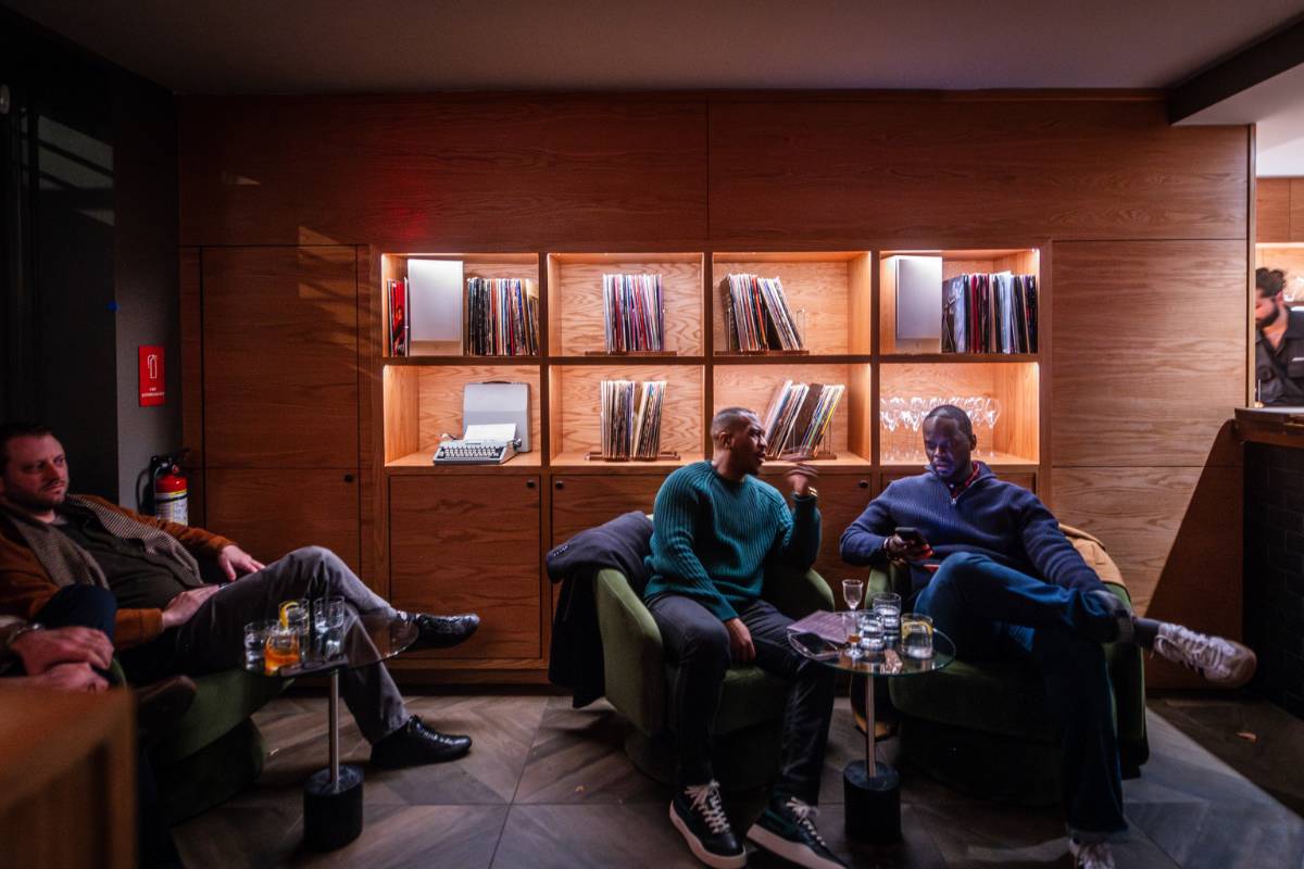 Retro Record Bar & Cocktail Lounge Comes To Dupont Circle