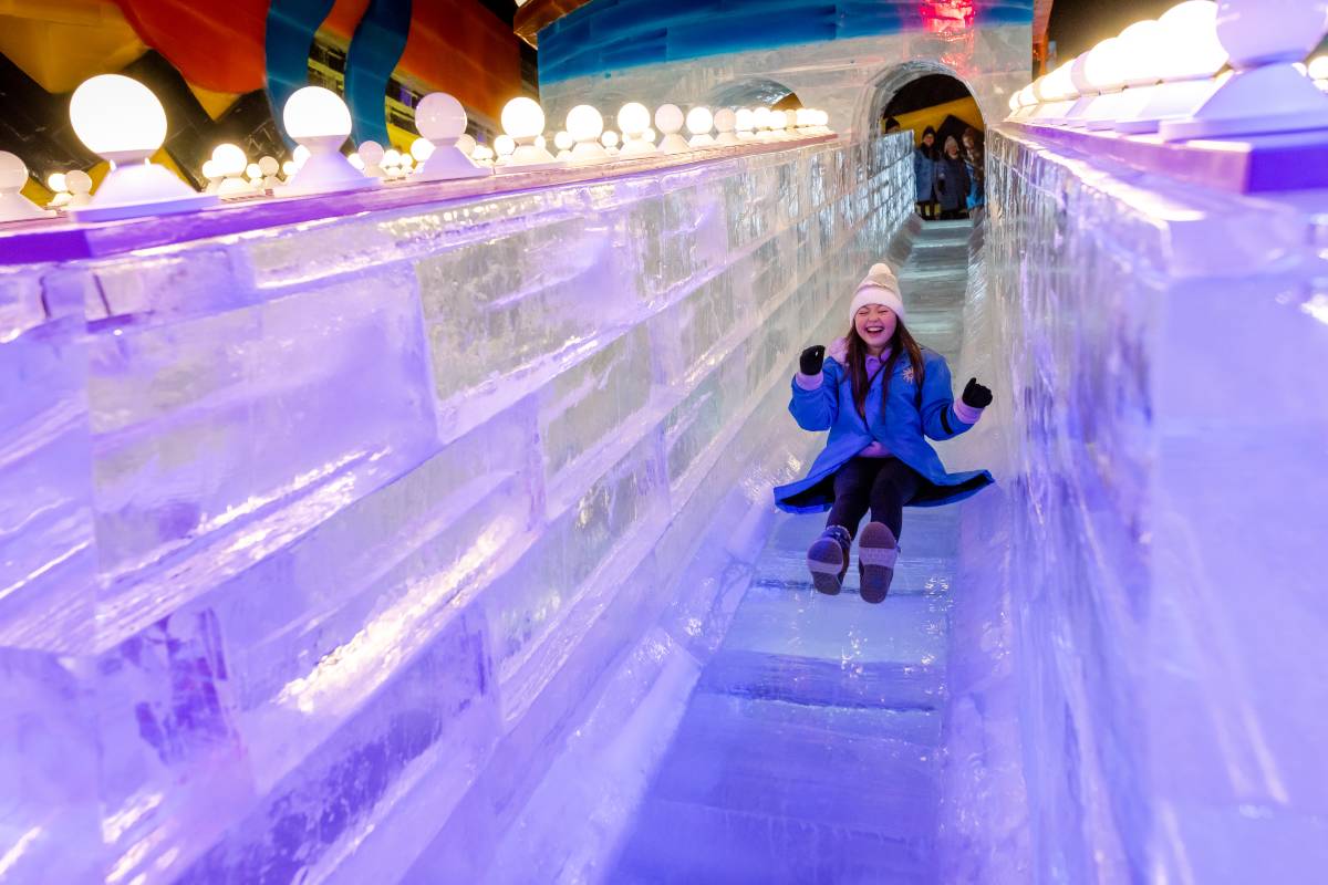 Gaylord National Resort Transforms Into A Winter Wonderland