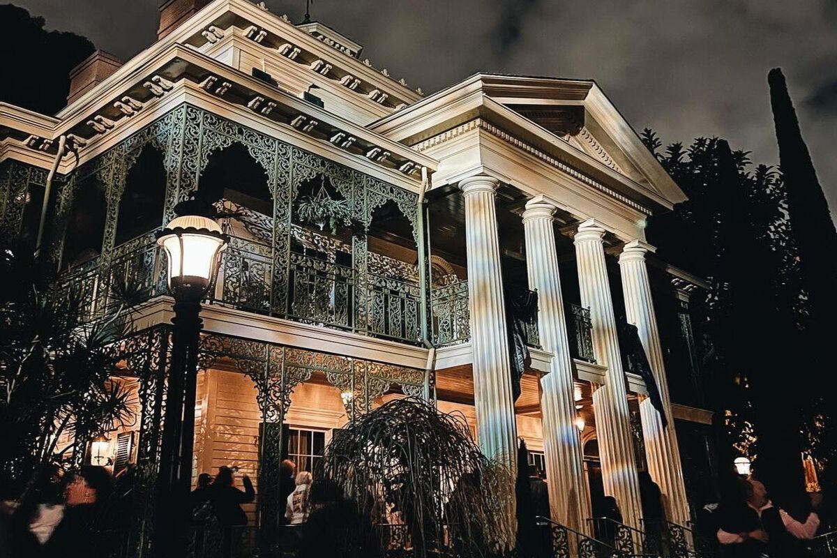 Walk Through A Haunted Mine At This Uniquely Spooky House In Denver