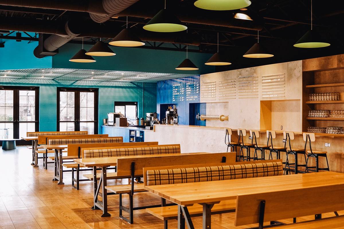 9 Brilliant Breweries & Taprooms In Detroit With The Best Beer