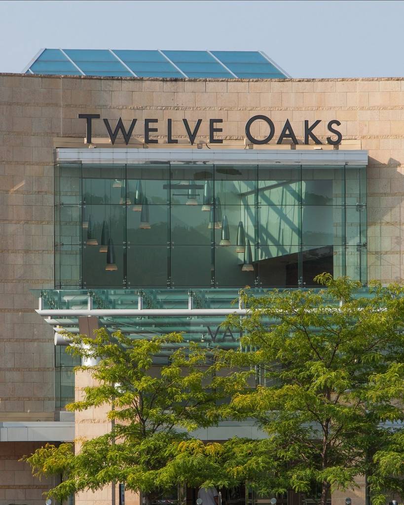 9 Best Malls Around Detroit That You Should Visit At Least Once