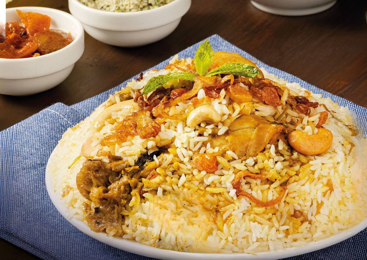 calicut-paragon-world-s-11th-most-legendary-restaurant-in-dubai