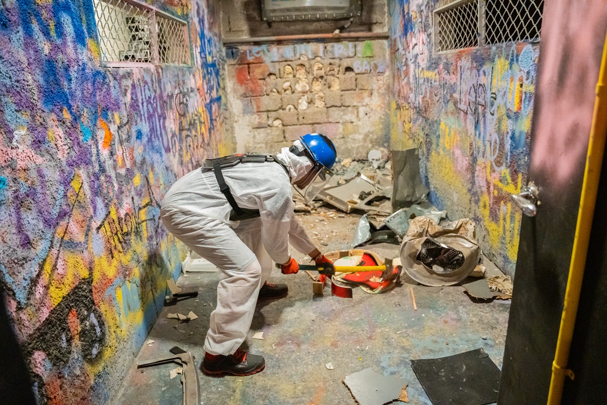 Smash Up An Entire Room For AED 25,052 This NYE In Dubai