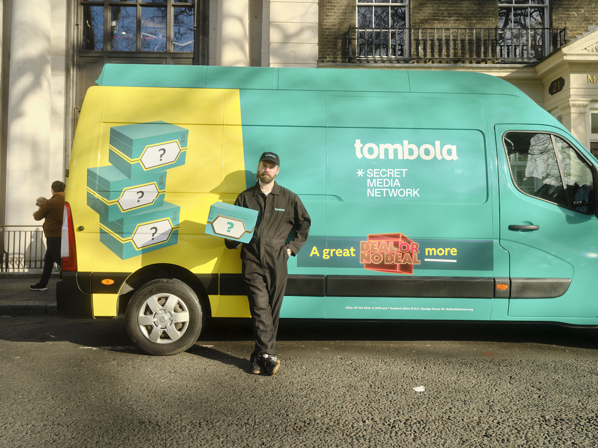 Play tombola Secret Delivery For The Chance To Win £1000 - Secret Glasgow