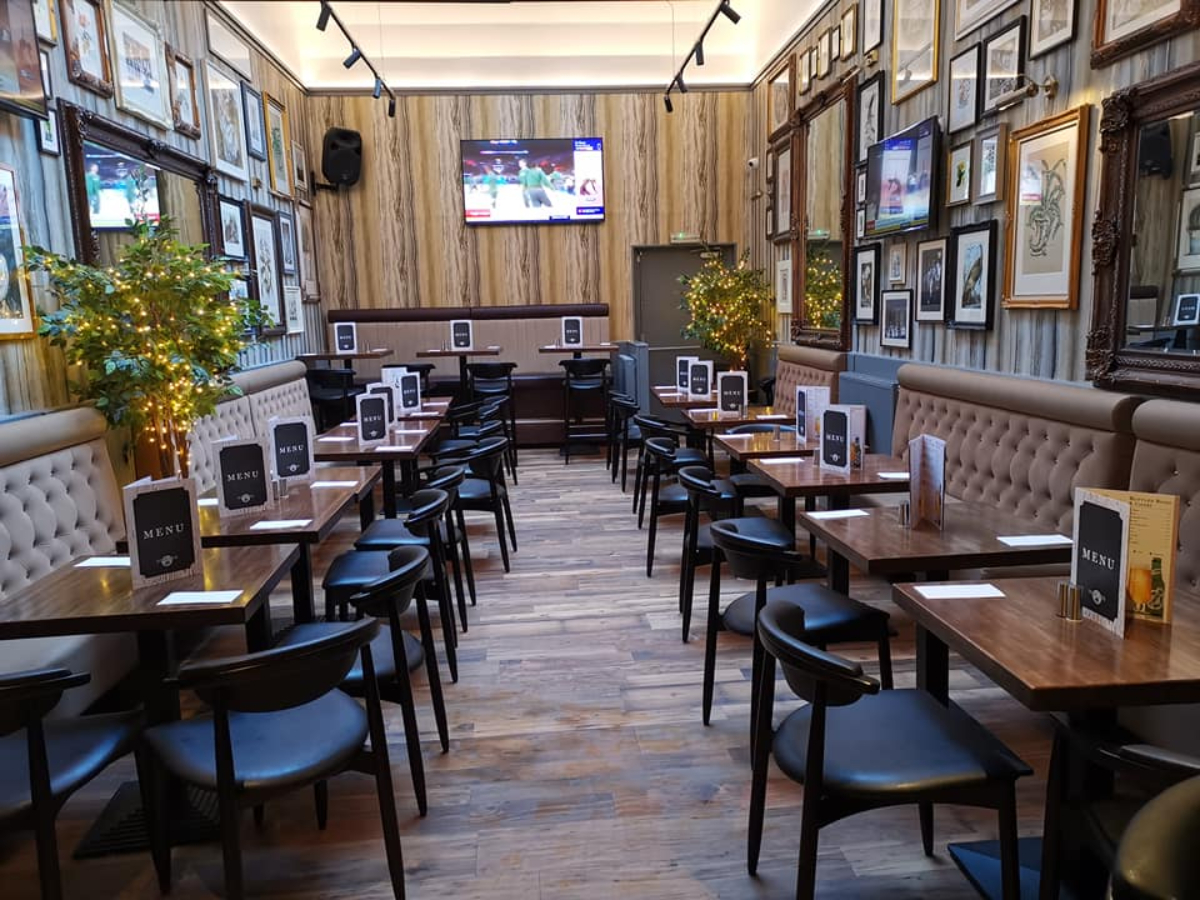 Toby Jug: A Pub In Glasgow With Drinks Prices As Low As The 90s