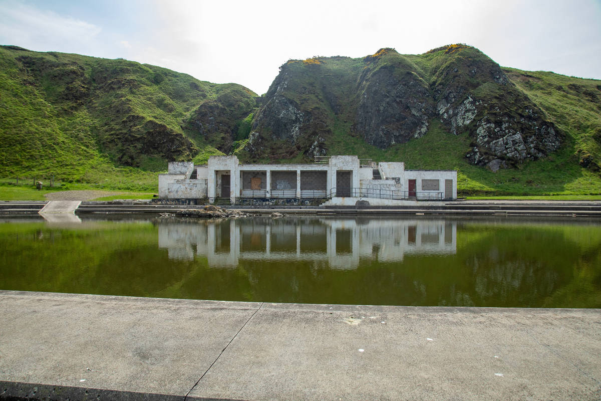 This Abandoned Nostalgic Art Deco Saltwater Tidal Lido In Scotland Has ...