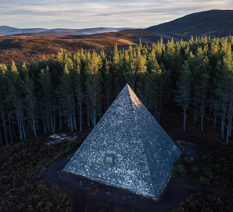 The Secret Scottish Pyramid is hidden in the heart of the Highlands ...