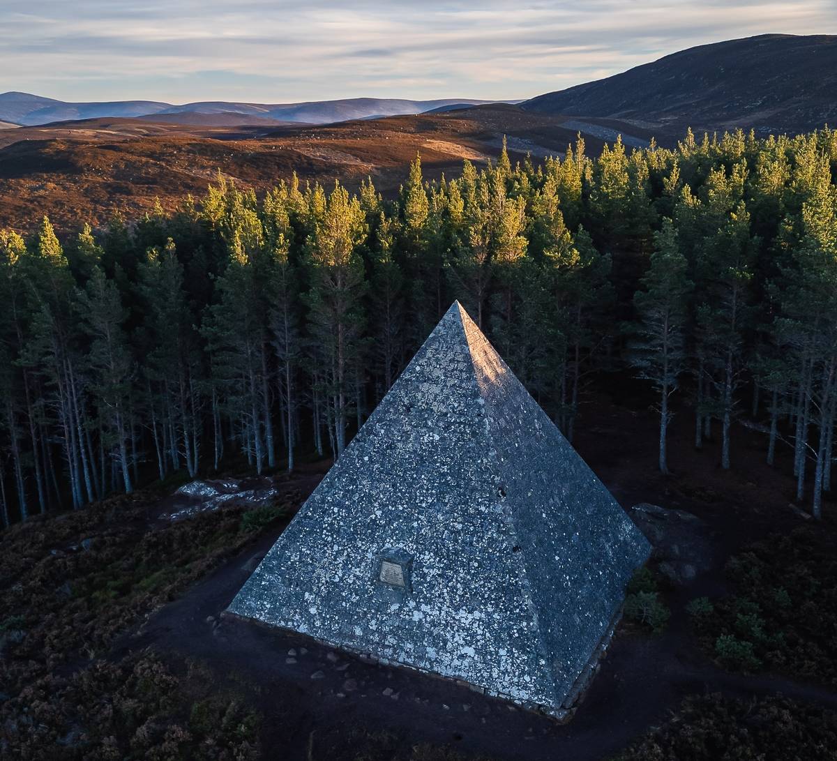 The Secret Scottish Pyramid is hidden in the heart of the Highlands ...