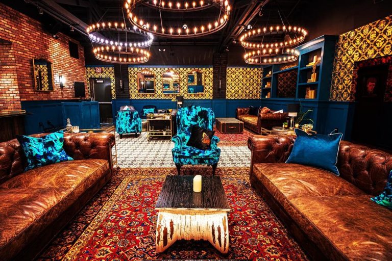 10 Of The Best Bars In Houston For All Occasions