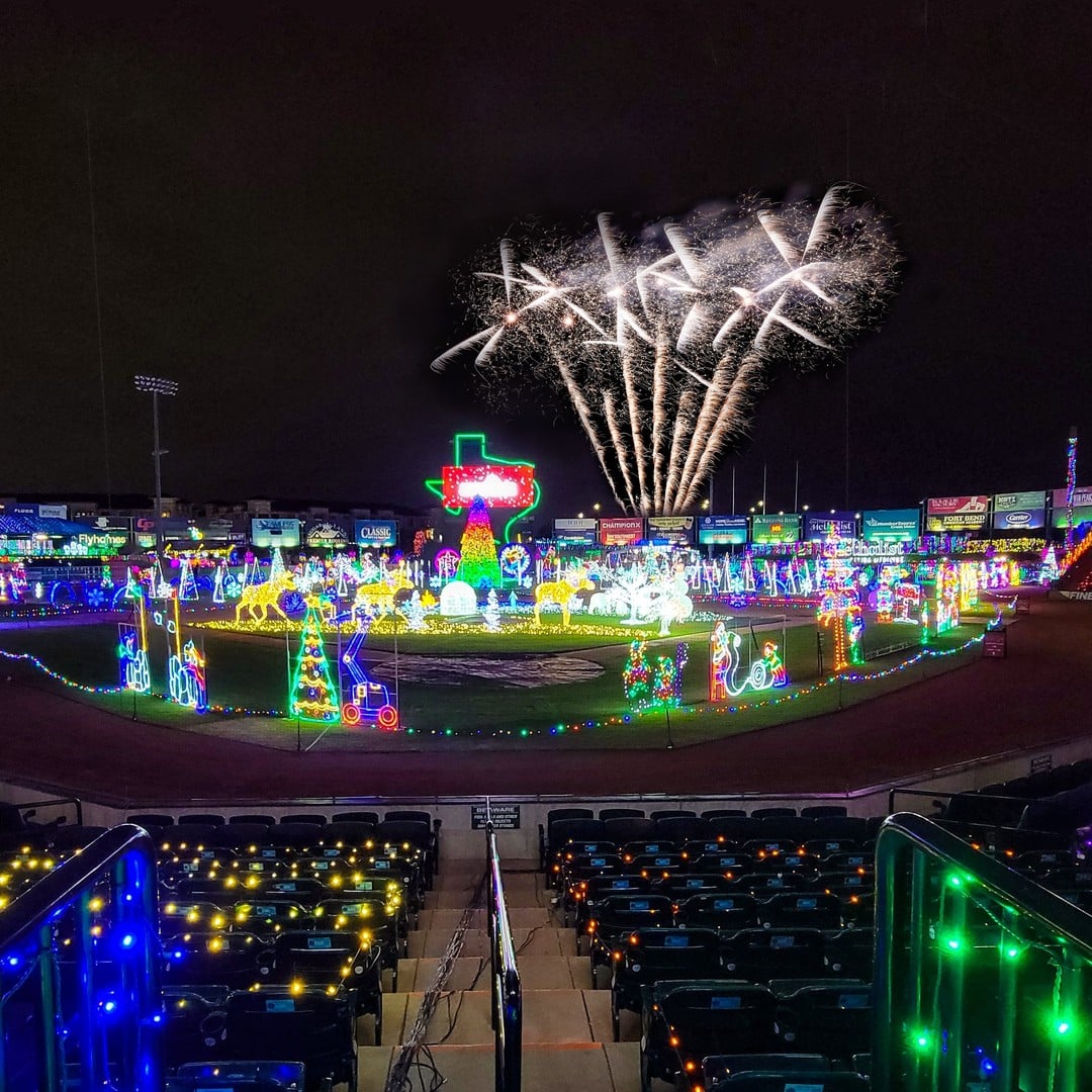 Where To See New Year's Eve Fireworks In Houston (2024-2025)