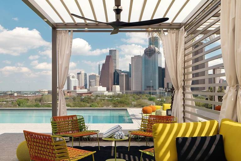 11 Of The Best New Bars In Houston (Feb 2025)