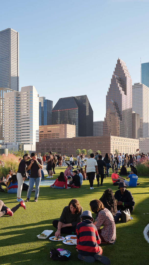 10 Gorgeous Gardens In Houston To Stroll Through This Spring