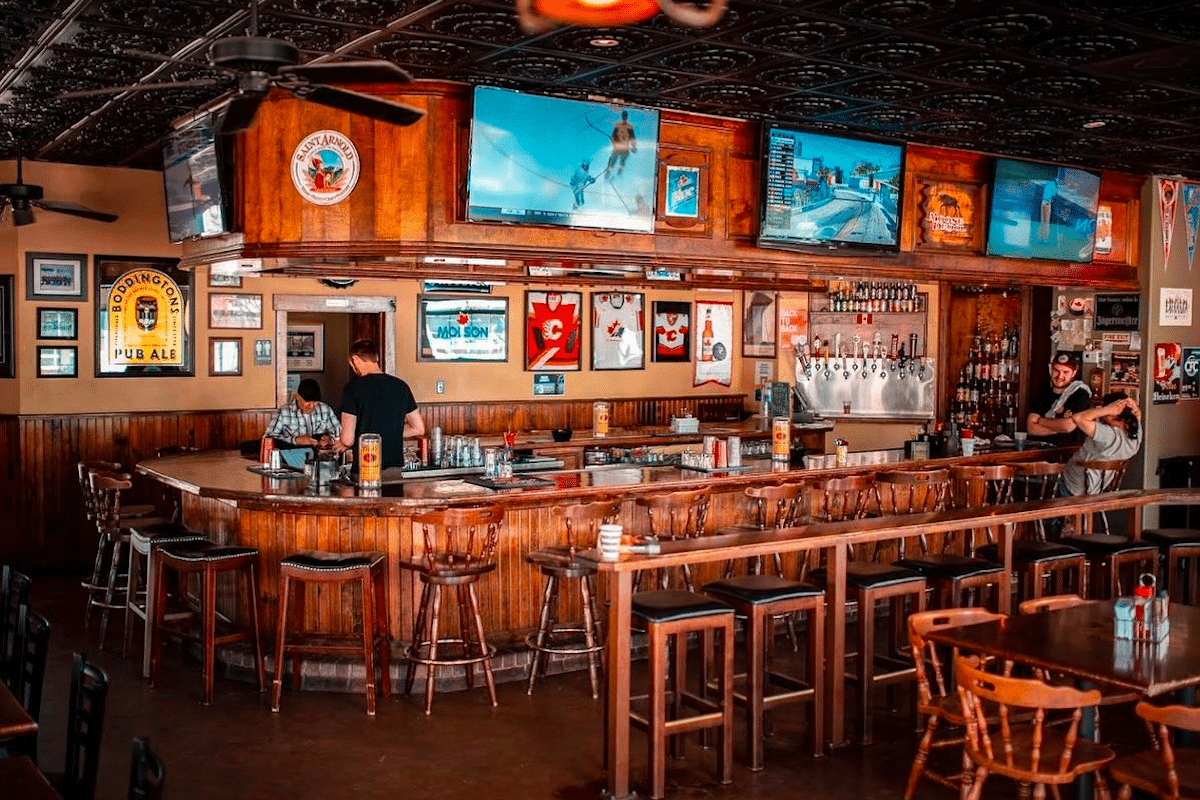 10 Of The Best Bars In Houston For All Occasions