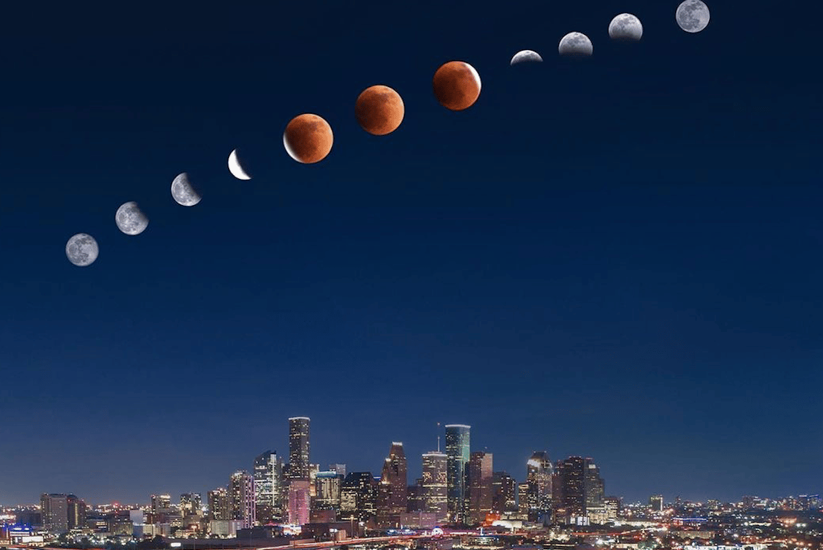 Texas Skies To Host The Spectacular Phenomenon Of The First Supermoon ...