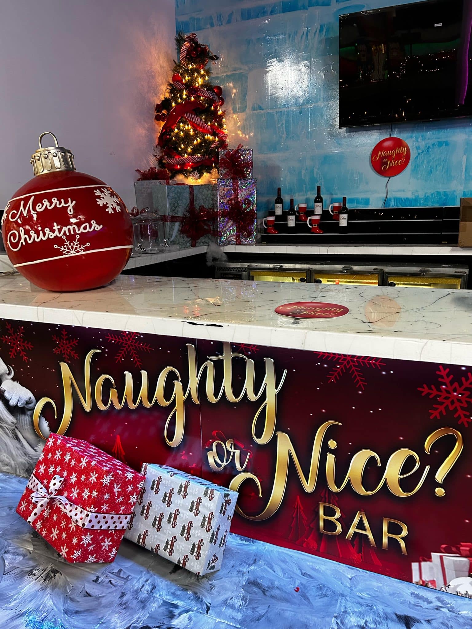 Houston's First Ball Pit Bar Opens For The Holidays