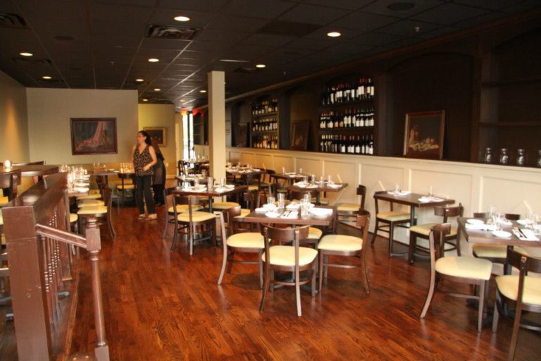 5 Spanish Restaurants In Houston That'll Transport You To Spain