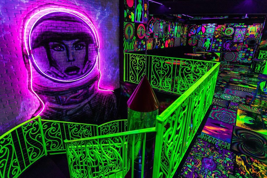 Galactic New Space Bar And 'Cosmic Cocktail Lounge' Opens In Houston