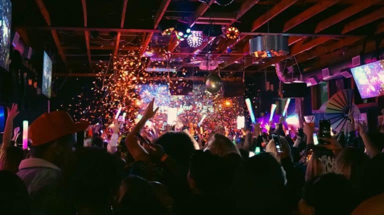 10 Of The Best LGBTQ+ Bars In Houston