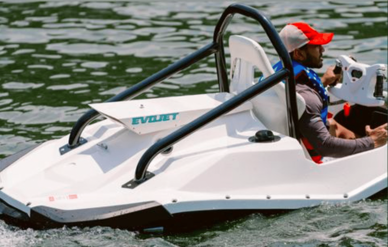 You Can Ride A 'Go Kart' On Water With These High-Tech Marine Cruisers ...