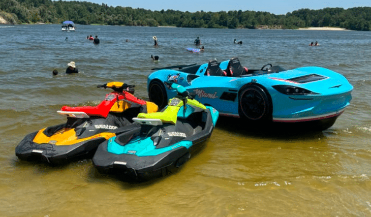 Rip Up Houston Lakes On Aquatic Cars At The Aquatic Playground