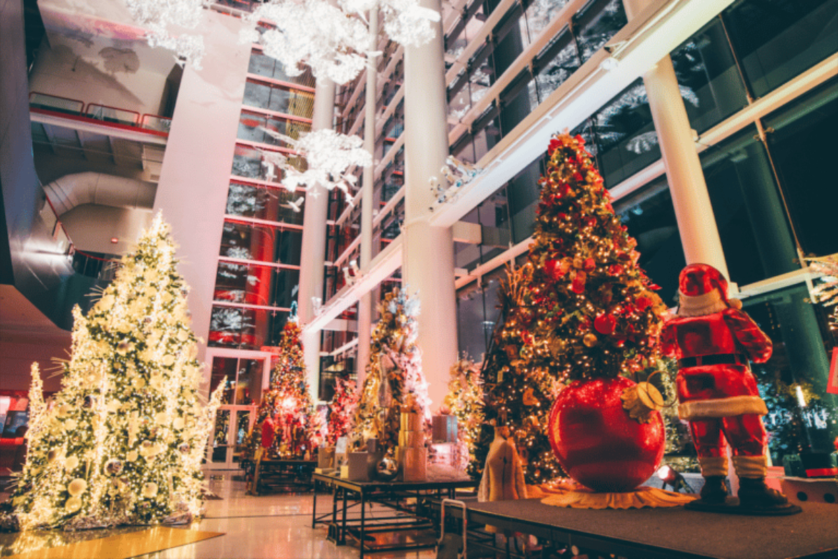 12 Enchanting Christmas Light Displays In Houston 2024