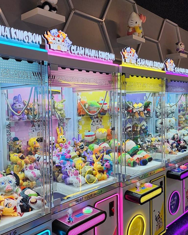 Houston's First Claw Machine Arcade Opens In Houston