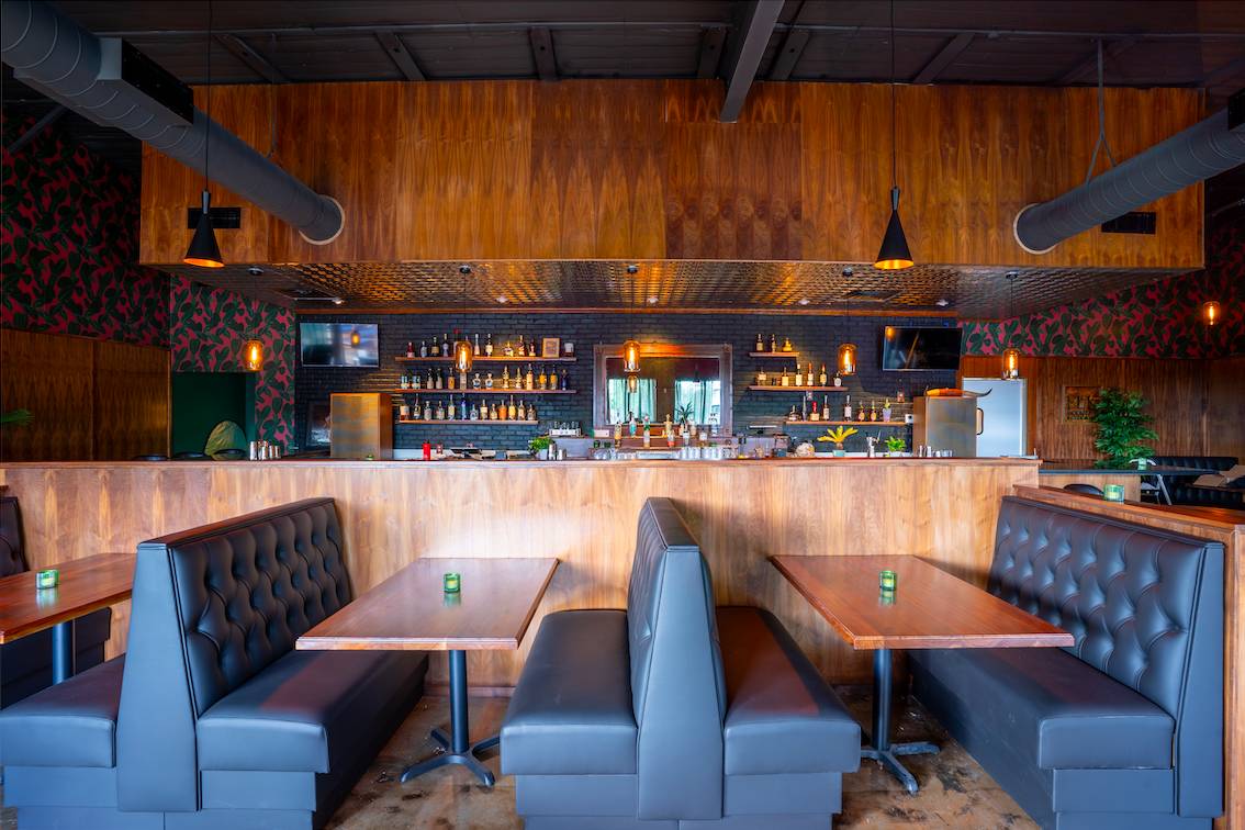 Jethro's New Laidback Cocktail Lounge Opens In Houston