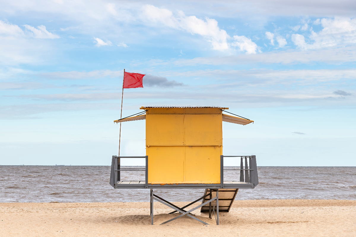 What Do The Colors Of Beach Flags In Texas Mean?