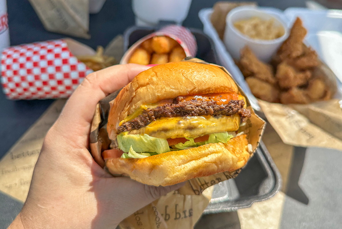 Texas Roadhouse Burger Chain Opens Houston-Area Location
