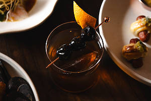 New Cocktail Bar Opens In HTX With Michelin Chef-Curated Menu