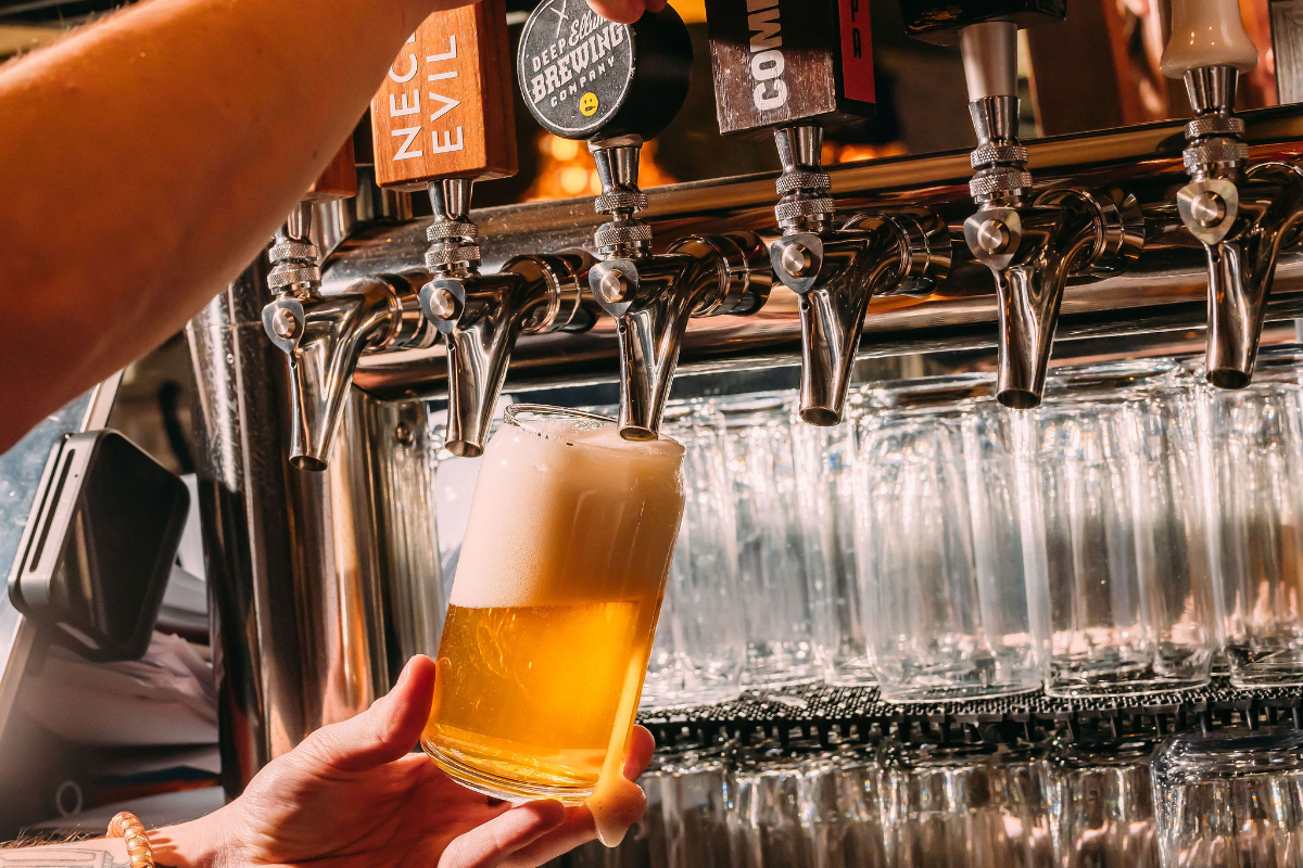 Boozy New Pizza Tavern Pie Tap Opens In Houston