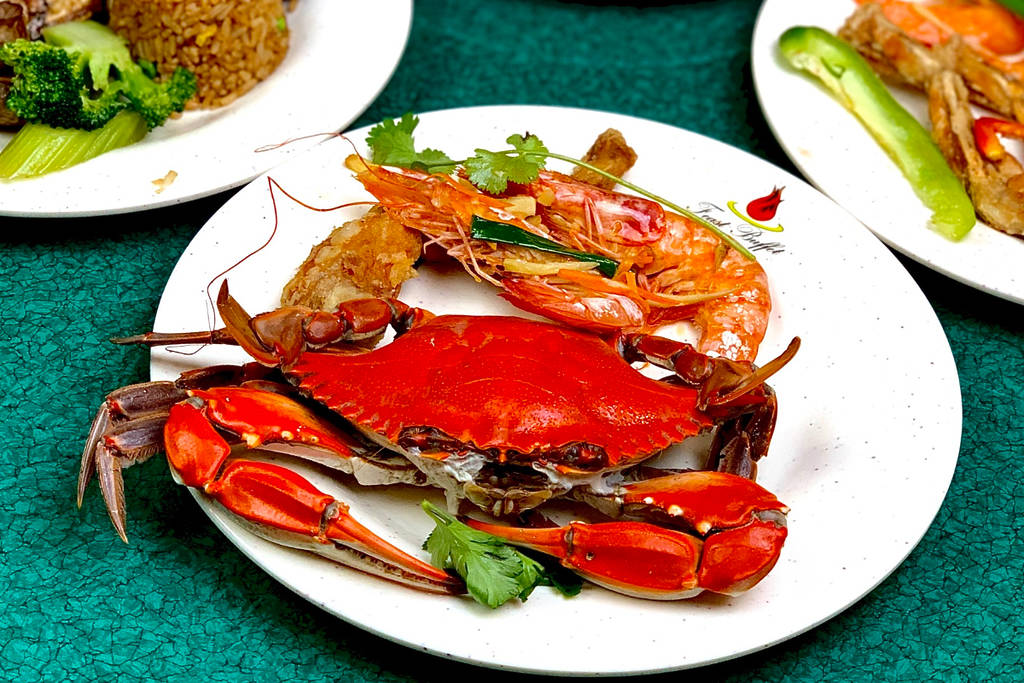 The Largest Buffet In Texas Is In This Houston Suburb And Offers Over ...