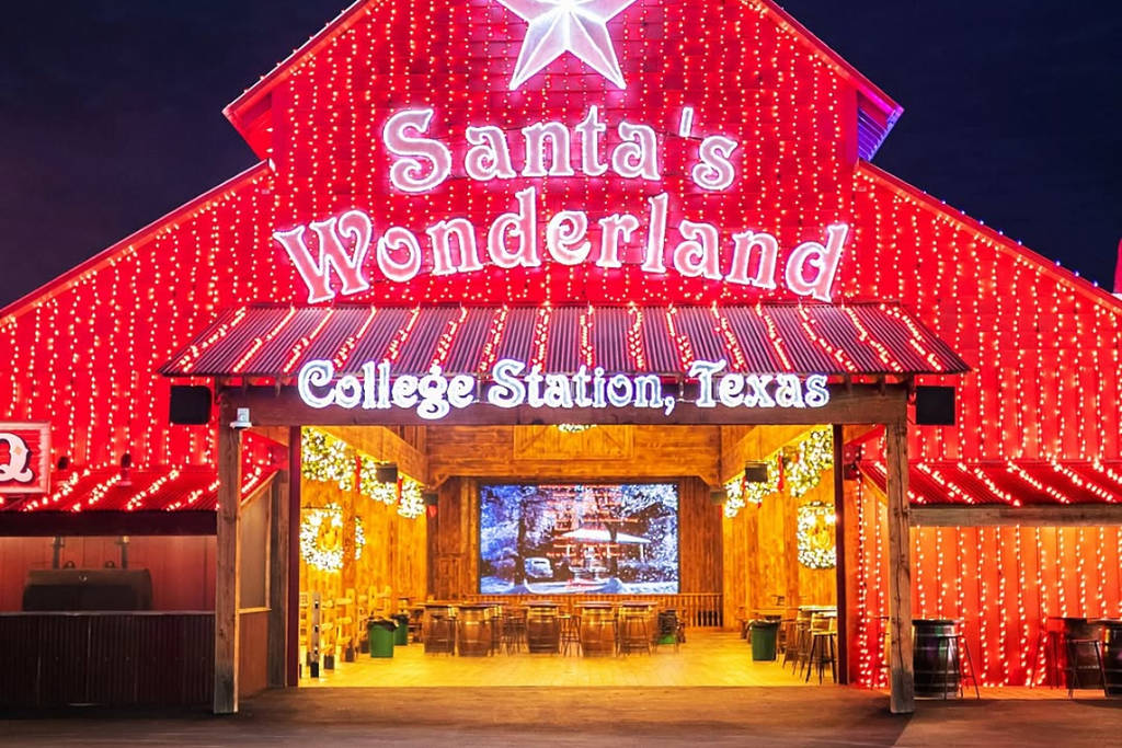 The 'World's Largest Christmas Park' Returns To Houston Area This Week ...