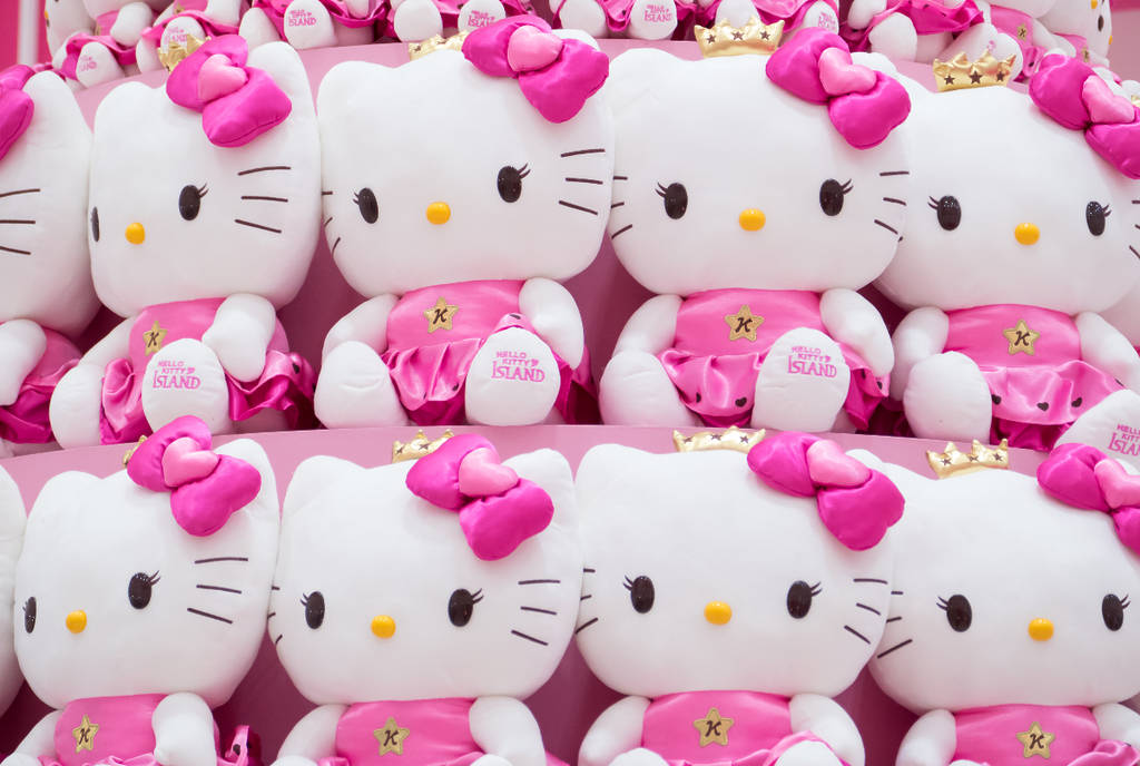 A Hello Kitty Winter Wonderland Market Arrives In Houston This Weekend ...