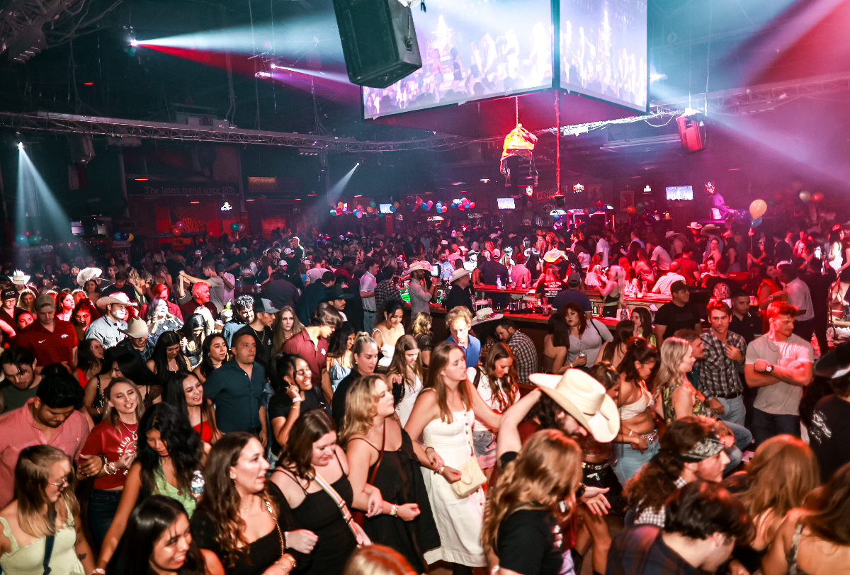 A massive new honky-tonk opens in Southwest Houston this Thursday: live ...
