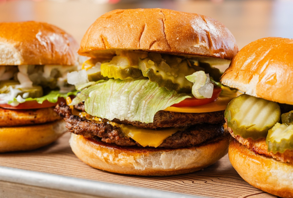 Austin-Favorite Burger Joint Giving Out Free Cheeseburgers To Houston ...