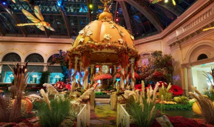 The New Bellagio Fall Display Is Here—A Glamorous Harvest