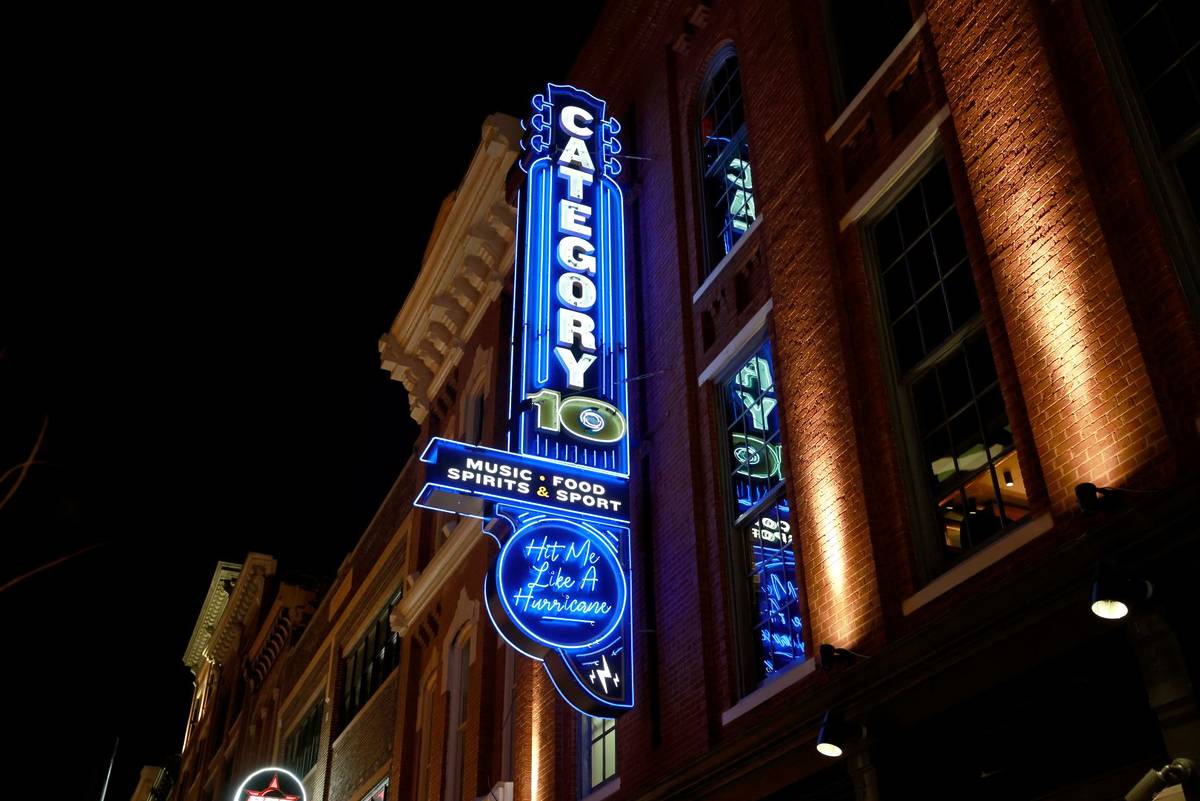 Luke Combs Expands His Category 10 Bar — Next Stop: Las Vegas!