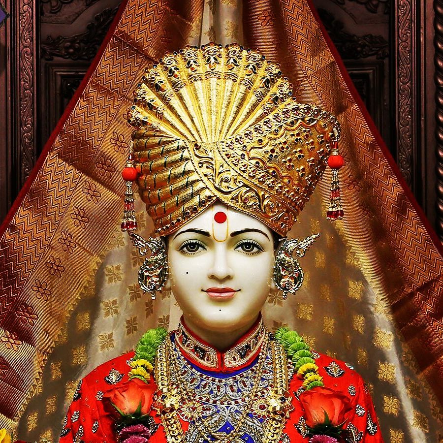 The Neasden Temple: Inside The Beautiful BAPS Shri Swaminarayan Mandir