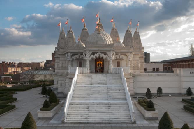 Neasden Temple: An Incredibly Ornate Hindu Temple In London