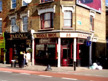 6 Sizzling Pubs And Bars In Clapton That Are Brilliantly Quirky