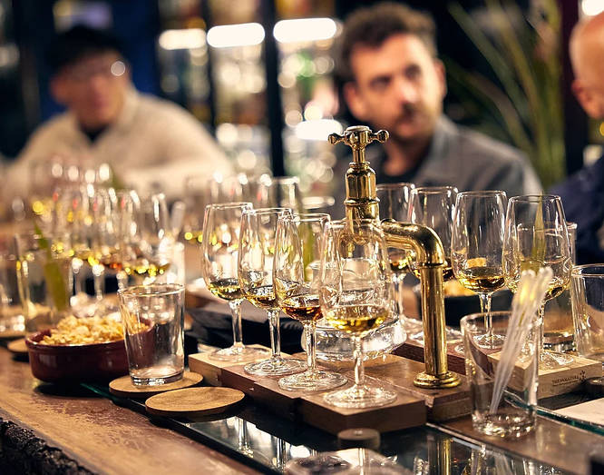 De Beste Whiskybars In Londen Om Serieus Te Drinken