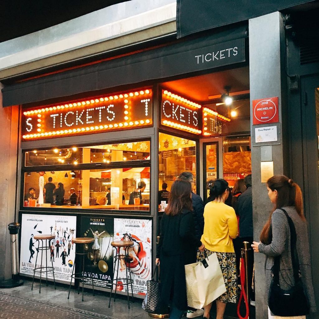 Cakes & Bubbles: A Restaurant Dedicated Entirely To Dessert And ...