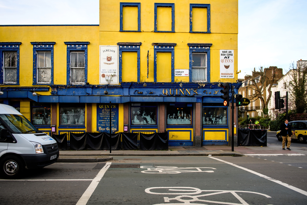 The Best Irish Pubs In London That'll Shamrock Your World