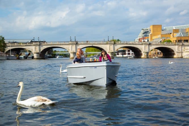 GoBoat: Sail The Waters Of London On These Fabulous Picnic Boats