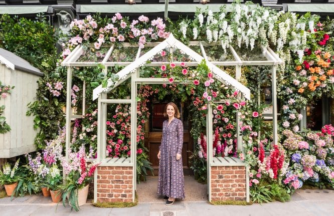 The Ivy Chelsea Garden Unveils Dreamy Restaurant Façade For Summer