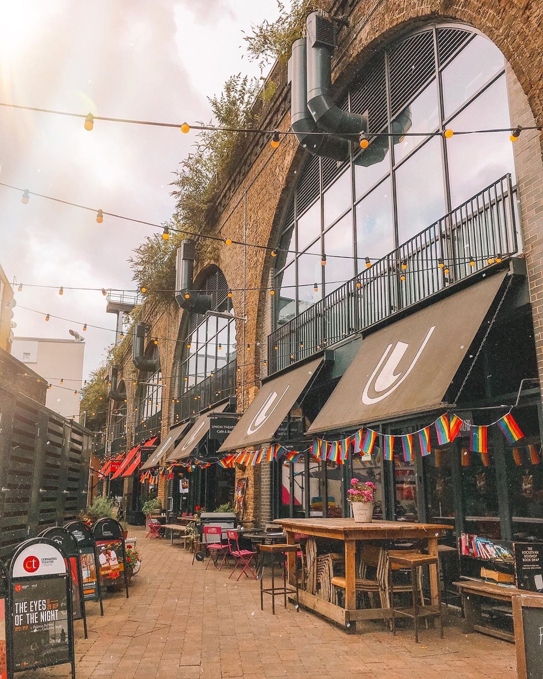 Old Union Yard Arches • Hidden Courtyard Is A Food And Theatre Hub